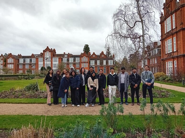 Trip to Newnham College, Cambridge - News - Mayfield School